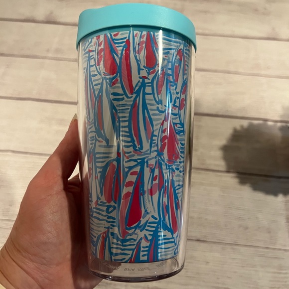Lilly Pulitzer | Dining | Red Right Return Lilly Pulitzer Tumbler ...